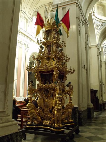 Le Candelore di Sant’Agata: orgoglio e devozione per la festa dei ...