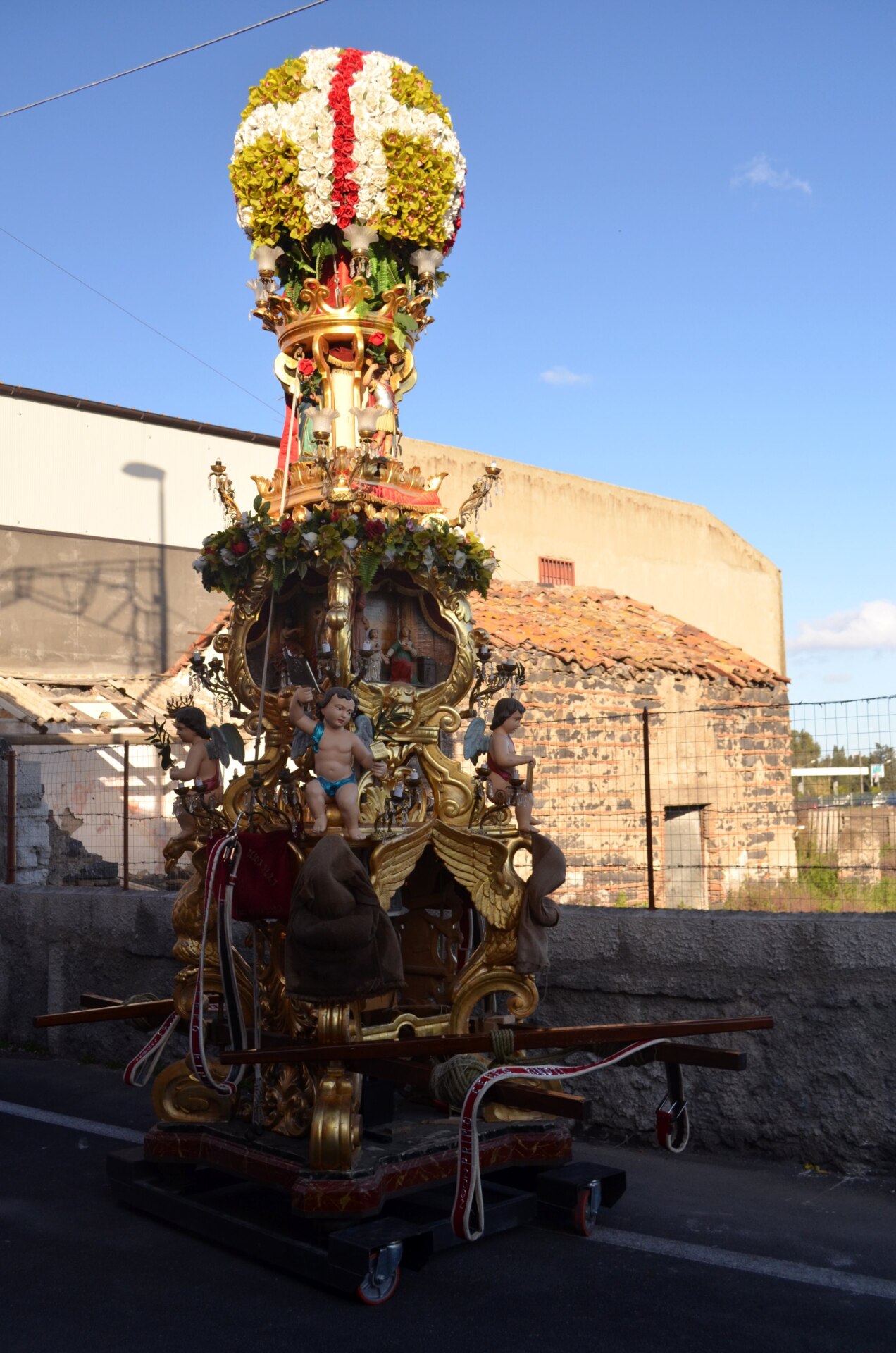 Le Candelore di Sant’Agata: orgoglio e devozione per la festa dei ...