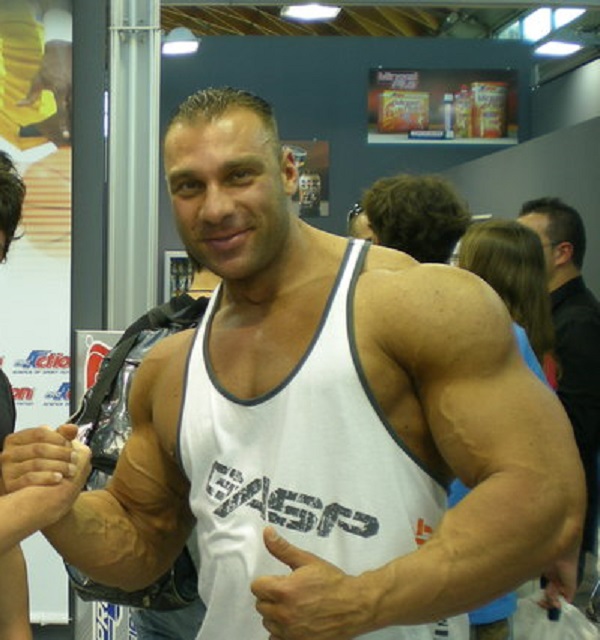 Body builder stroncato da infarto. Il medico legale parla di "Iper ...