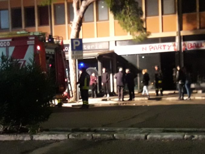 Incendio distrugge "Balloon party", ingenti i danni