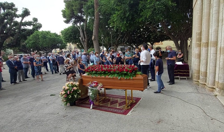 L'addio a Totò Costanza