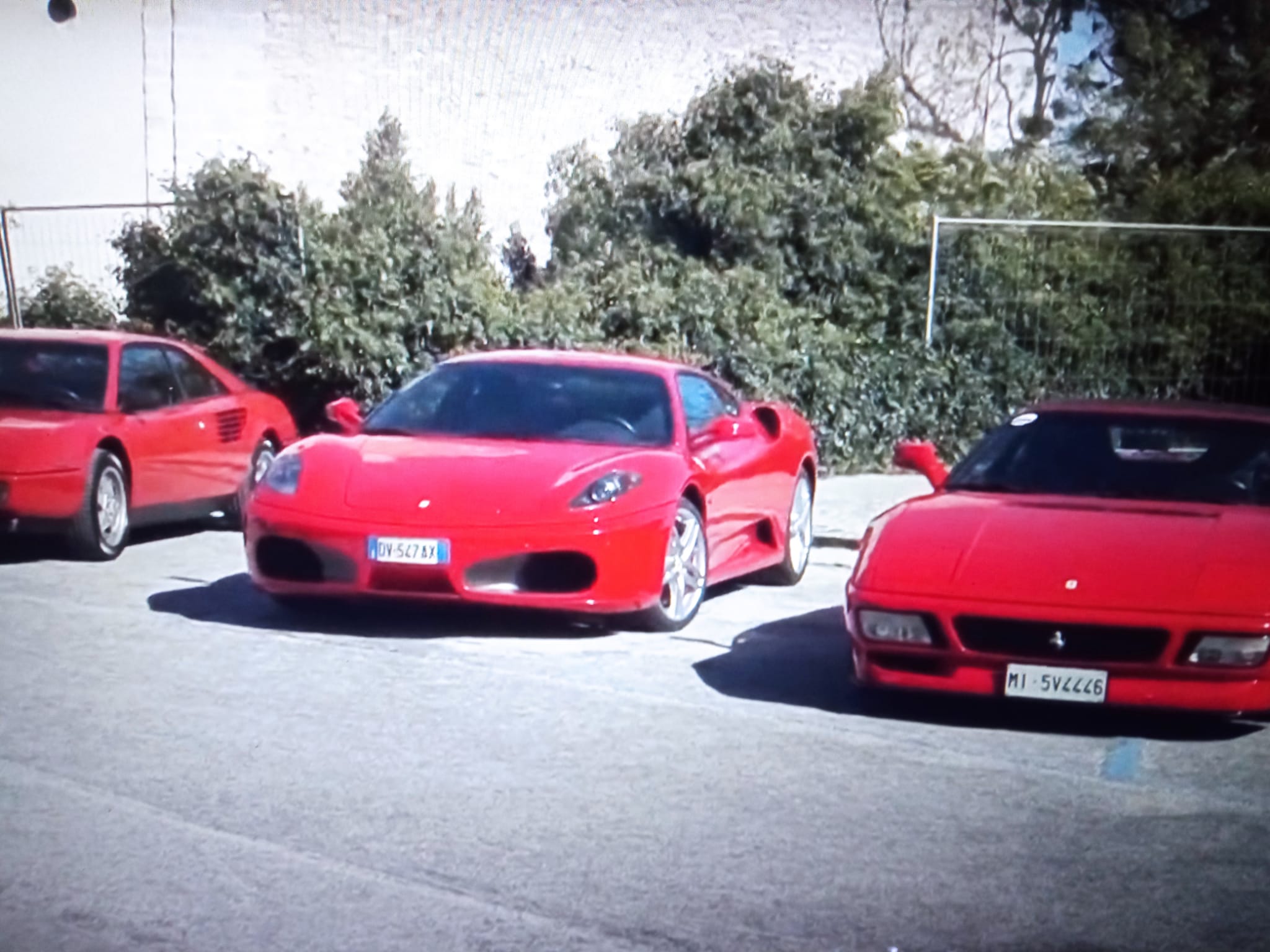 Arriva la Ferrari ed è subito festa