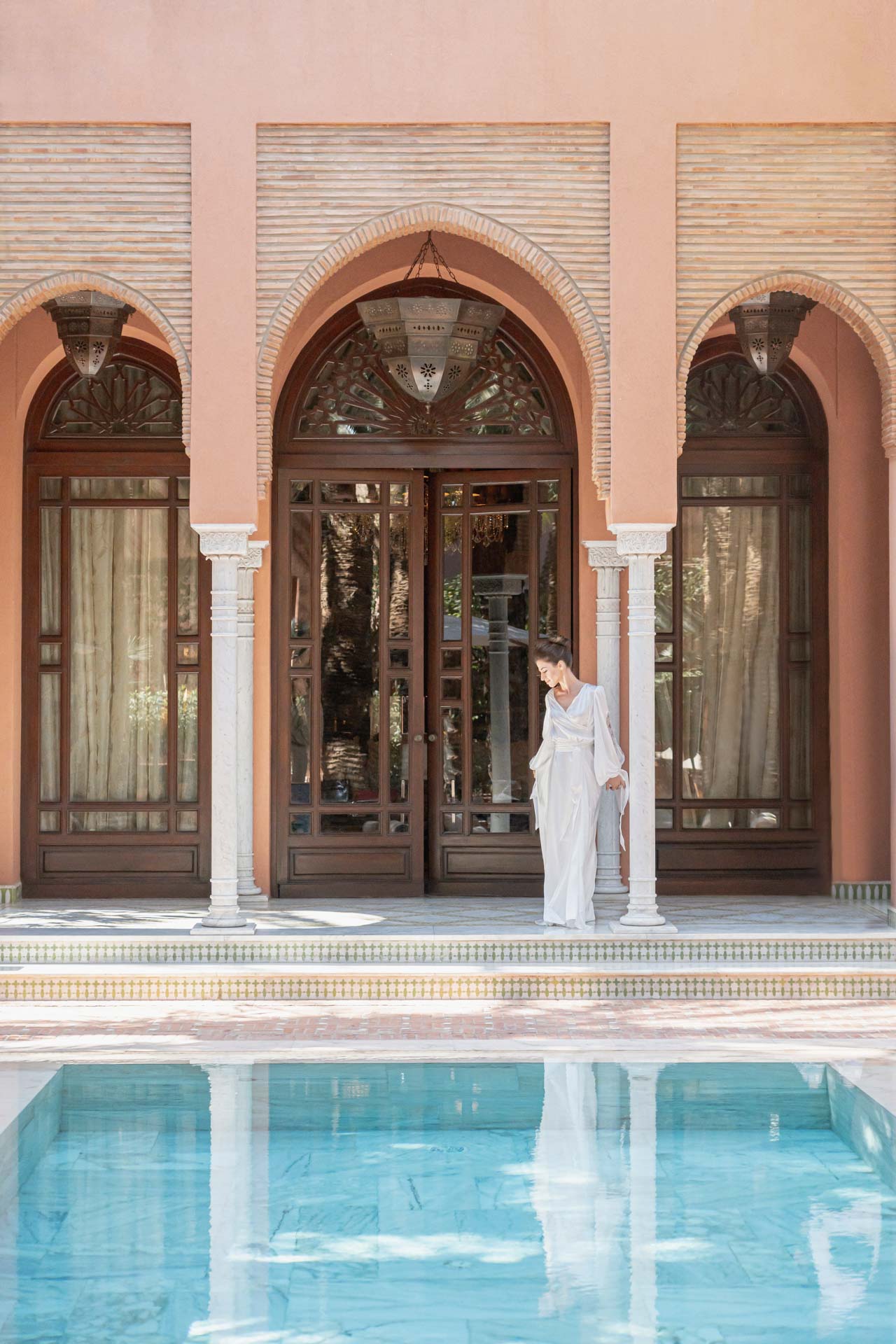 Traditional jewish wedding in the characteristic setting of Marrakech ...