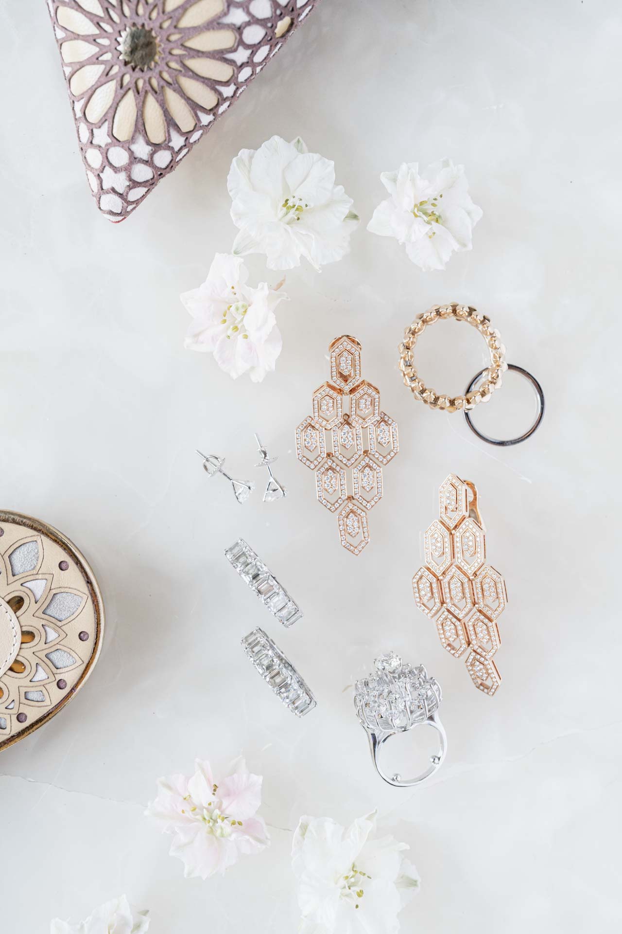 Traditional jewish wedding in the characteristic setting of Marrakech ...