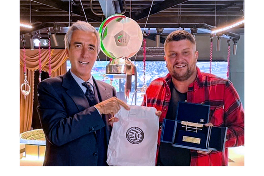 L’ex bianconero Silvio Baldini, dona la Panchina d’Oro al Museo del ...