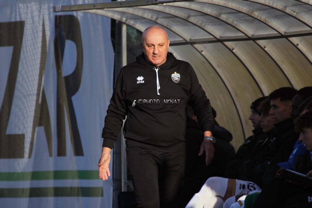 L’allenatore Magrini e lo staff alla cena degli auguri del Siena Club ...