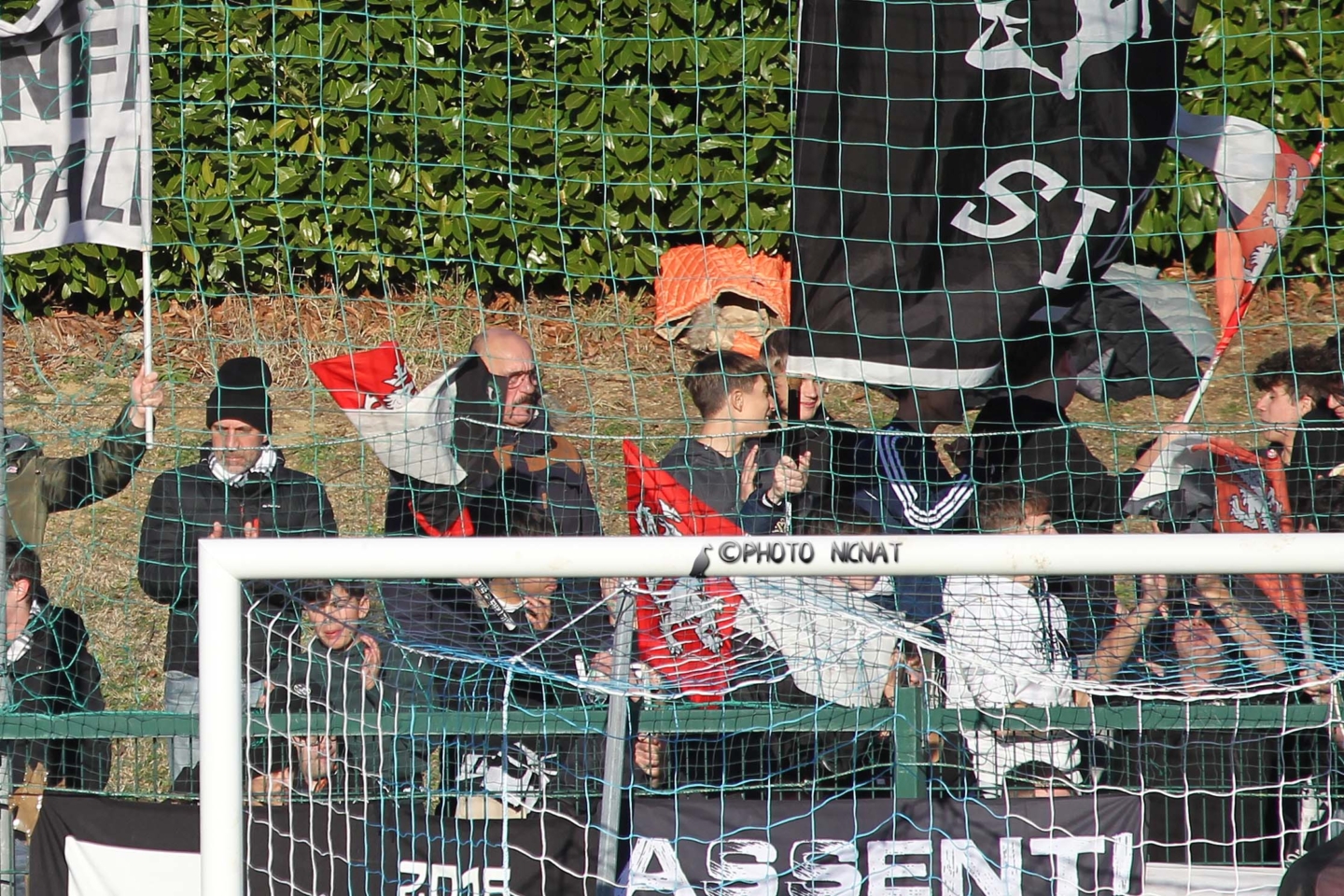 ...dove si balla..!! Foto tifo di Siena-Foiano a cura di Nicola Natili ...
