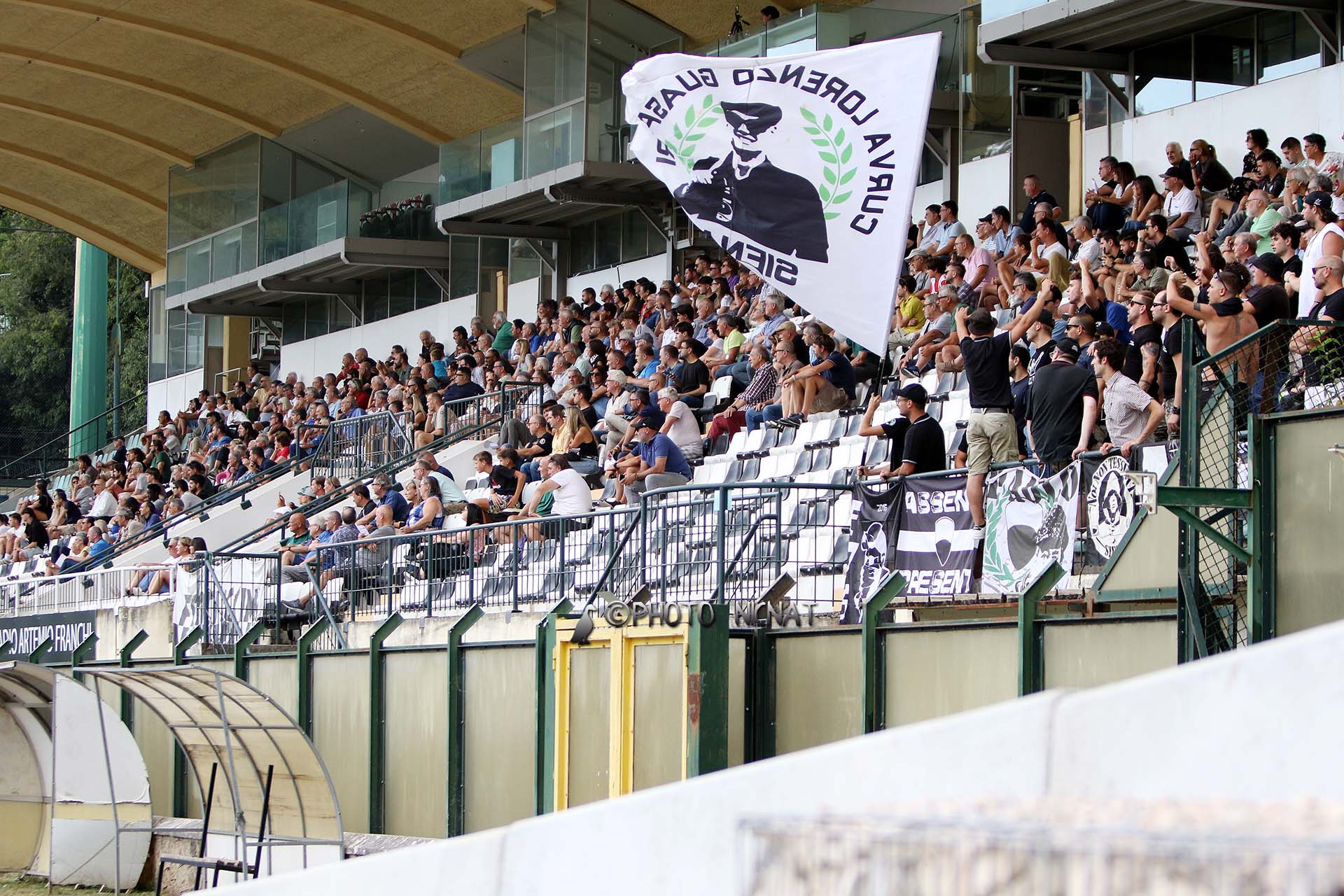 "Nel cuore di Siena batte il bianconero". Lo slogan della campagna ...