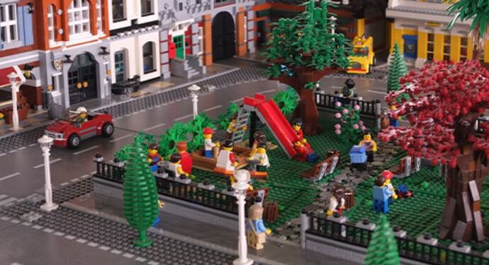 A Bari la mostra dedicata ai mattoncini Lego: castelli, grattacieli