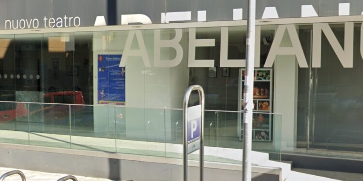 Bari, la Tiberio Fiorilli con i suoi allievi al teatro Abeliano