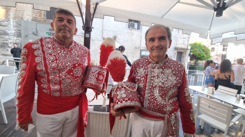 Dolce&Gabbana a Ostuni: fan impazziti per la star Doyoung