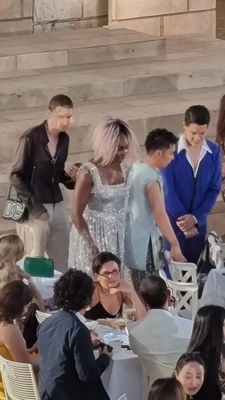 Dolce&Gabbana a Ostuni: fan impazziti per la star Doyoung