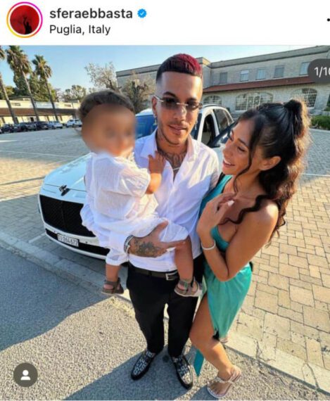 L'estate dei vip: De Martino a Sferaebbasta innamorati della Puglia