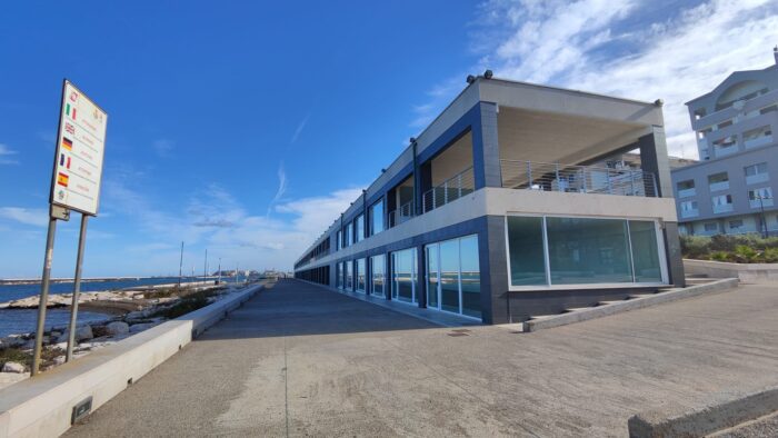 San Girolamo, dalla scuola surf nasce un ristorante sul mare