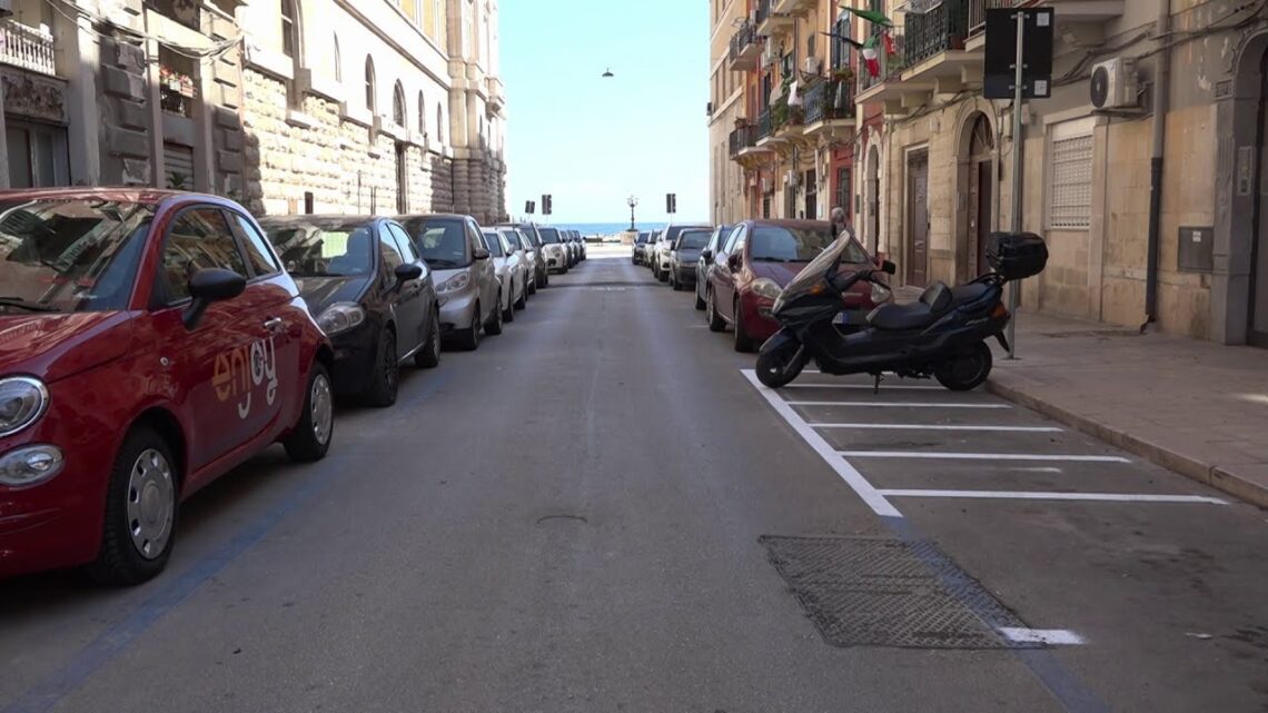 Nuovi stalli per moto a Madonnella, l'ira dei residenti